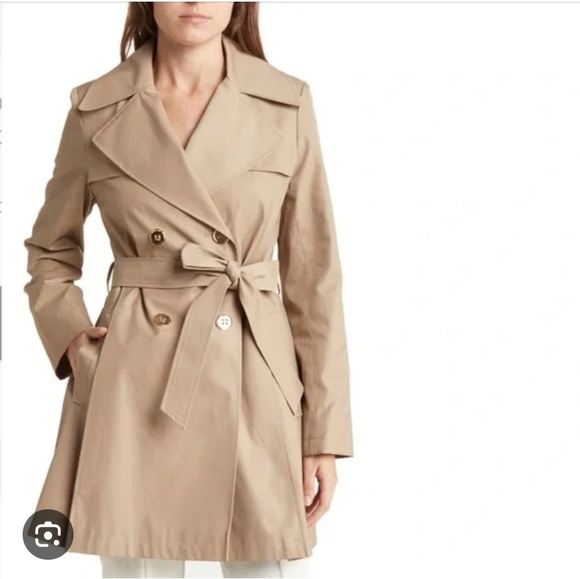 Via Spiga | Jackets & Coats | Via Spiga Classic Tan Doublebreasted ...
